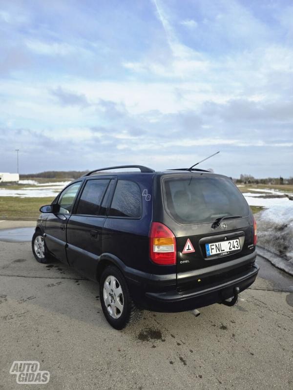 Opel Zafira 2002 in Siauliai, with an engine capacity of 2.00 L and mileage of 360 thousand km for 830 €, photo 3 on AUTOMOTO.COM.LV