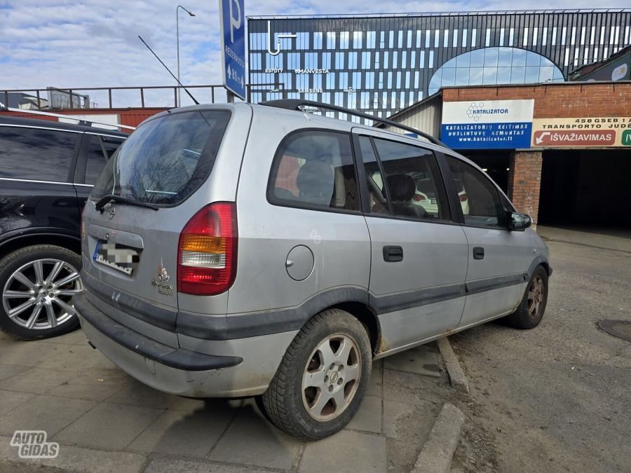 Opel Zafira 2002 Viļņa, ar dzinēja tilpumu 2.00 L un nobraukumu 237 tūkst. km par 300 €, foto 4 vietnē AUTOMOTO.COM.LV