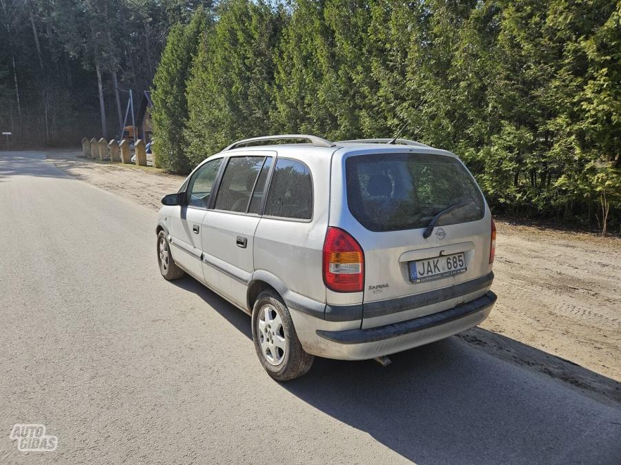Opel Zafira 2002 in Prienai, with an engine capacity of 2.00 L and mileage of 333 thousand km for 399 €, photo 6 on AUTOMOTO.COM.LV