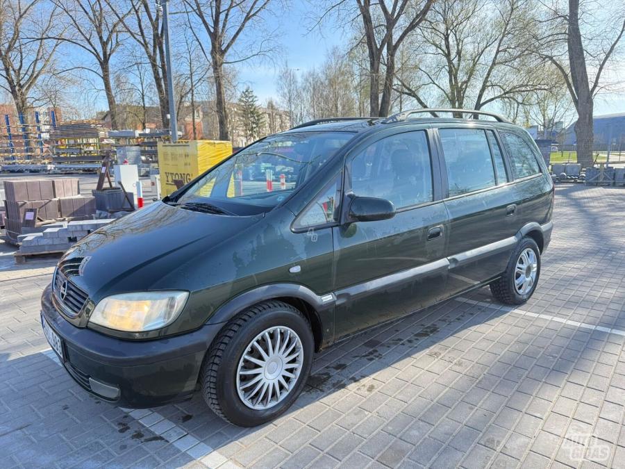 Opel Zafira 2002 in Silute, with an engine capacity of 2.00 L and mileage of 300 thousand km for 899 €, photo 3 on AUTOMOTO.COM.LV