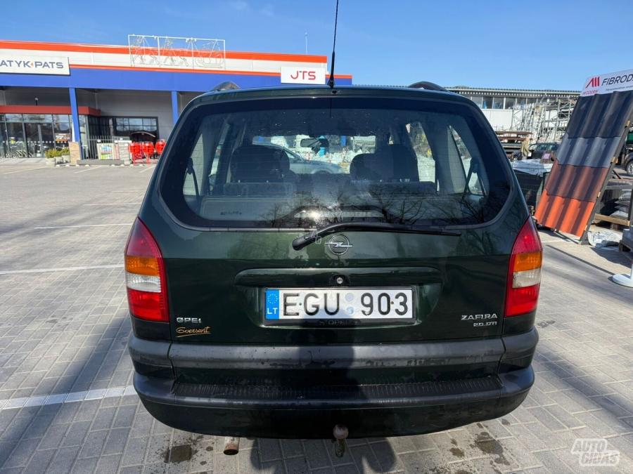 Opel Zafira 2002 in Silute, with an engine capacity of 2.00 L and mileage of 300 thousand km for 899 €, photo 8 on AUTOMOTO.COM.LV