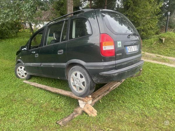 Опель Зафира 2002 в Шяуляй, объемом двигателя 2.00 л и пробегом 230 тыс. км за 350 €, фото 1 на AUTOMOTO.COM.LV