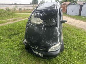 Opel Zafira 2002 Šauļi, ar dzinēja tilpumu 2.00 L un nobraukumu 230 tūkst. km par 350 €, foto 8 vietnē AUTOMOTO.COM.LV