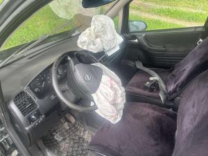 Opel Zafira 2002 Šauļi, ar dzinēja tilpumu 2.00 L un nobraukumu 230 tūkst. km par 350 €, foto 12 vietnē AUTOMOTO.COM.LV