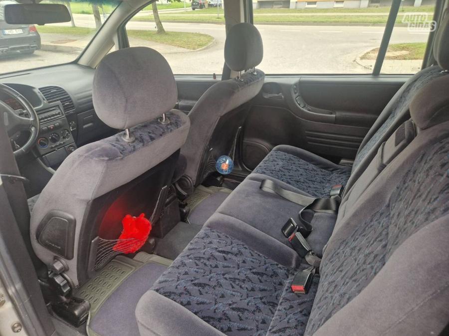 Opel Zafira 2002 Ignalina, ar dzinēja tilpumu 2.20 L un nobraukumu 211 tūkst. km par 1150 €, foto 8 vietnē AUTOMOTO.COM.LV