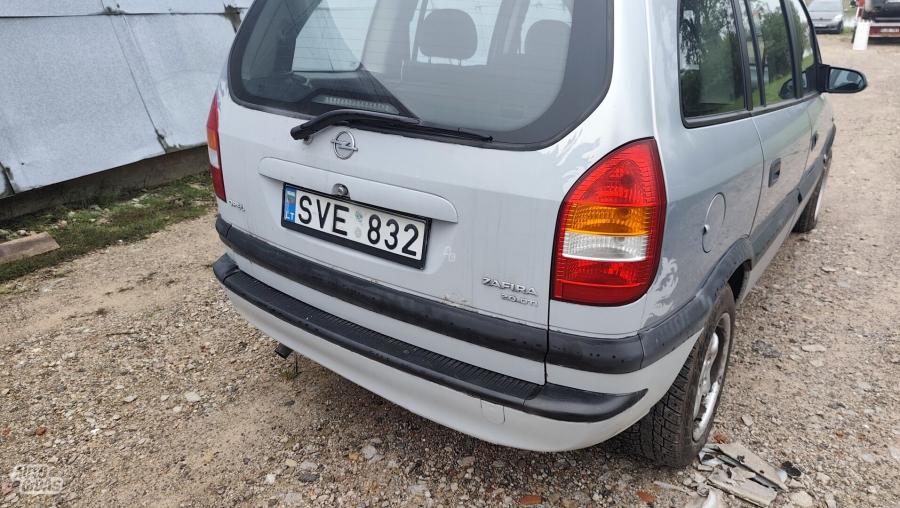 Opel Zafira 2002 Marijampole, ar dzinēja tilpumu 2.00 L un nobraukumu 377 tūkst. km par 400 €, foto 8 vietnē AUTOMOTO.COM.LV