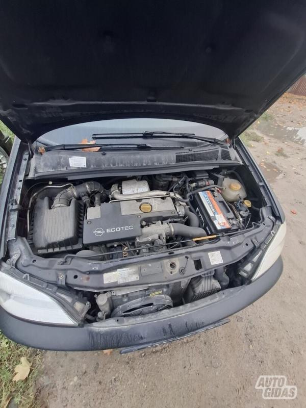 Opel Zafira 2002 Šauļi vietnē Opel Zafira 2002 Šauļi, ar dzinēja tilpumu 2.20 L un nobraukumu 300 tūkst. km par 450 €, foto 5 vietnē AUTOMOTO.COM.LV