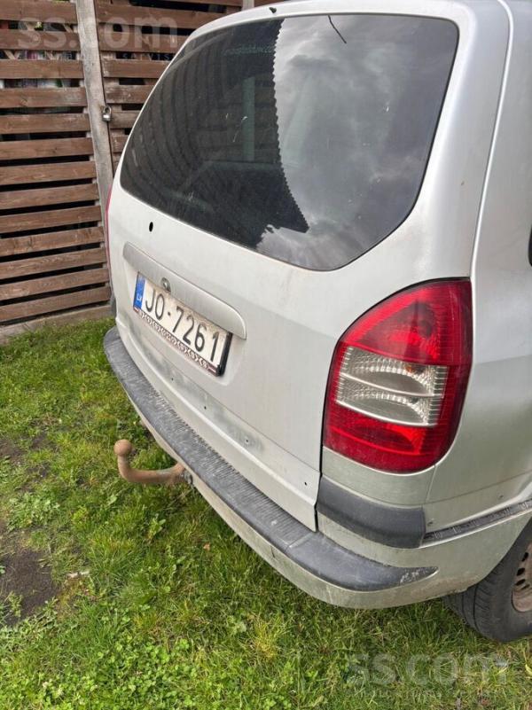 Opel Zafira 2003 Jūrmala, ar dzinēja tilpumu 2.20 L un nobraukumu 384 tūkst. km par 640 €, foto 4 vietnē AUTOMOTO.COM.LV