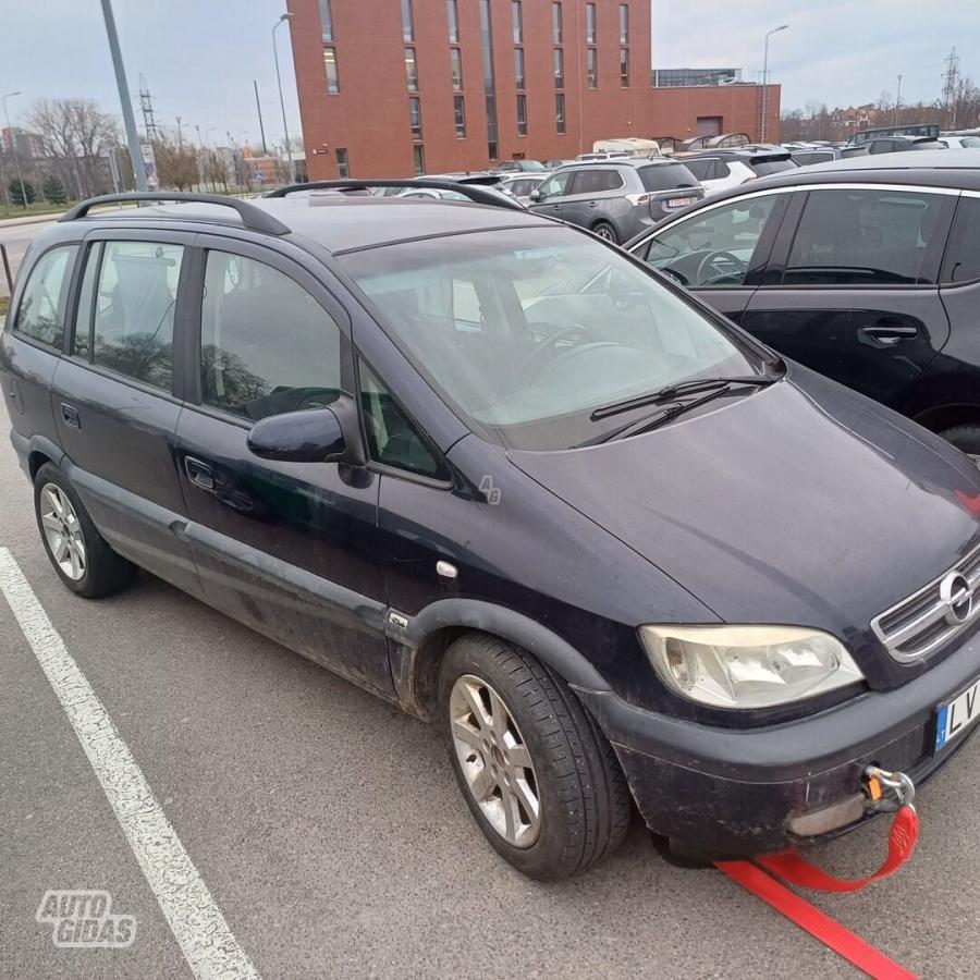 Opel Zafira 2003 in Klaipeda, with an engine capacity of 2.00 L and mileage of 300 thousand km for 370 €, photo 1 on AUTOMOTO.COM.LV