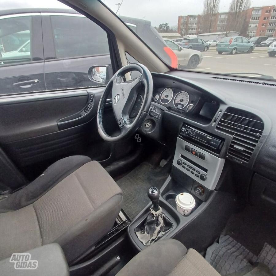 Opel Zafira 2003 in Klaipeda, with an engine capacity of 2.00 L and mileage of 300 thousand km for 370 €, photo 9 on AUTOMOTO.COM.LV
