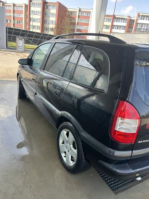 Opel Zafira 2003 in Prienai, with an engine capacity of 2.00 L and mileage of 338 thousand km for 990 €, photo 3 on AUTOMOTO.COM.LV