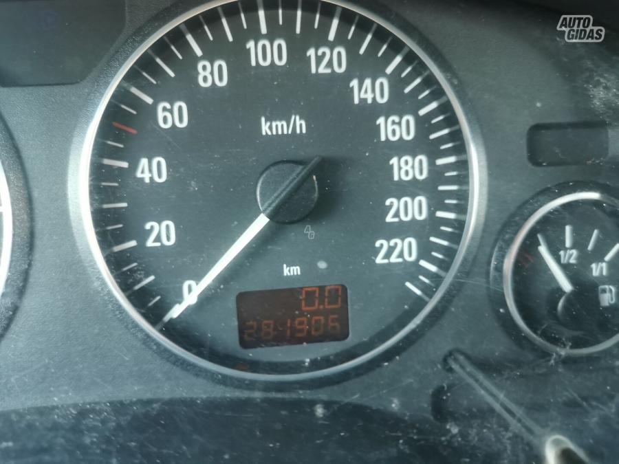 Opel Zafira 2003 in Ignalina, with an engine capacity of 1.90 L and mileage of 25 thousand km for 299 €, photo 12 on AUTOMOTO.COM.LV