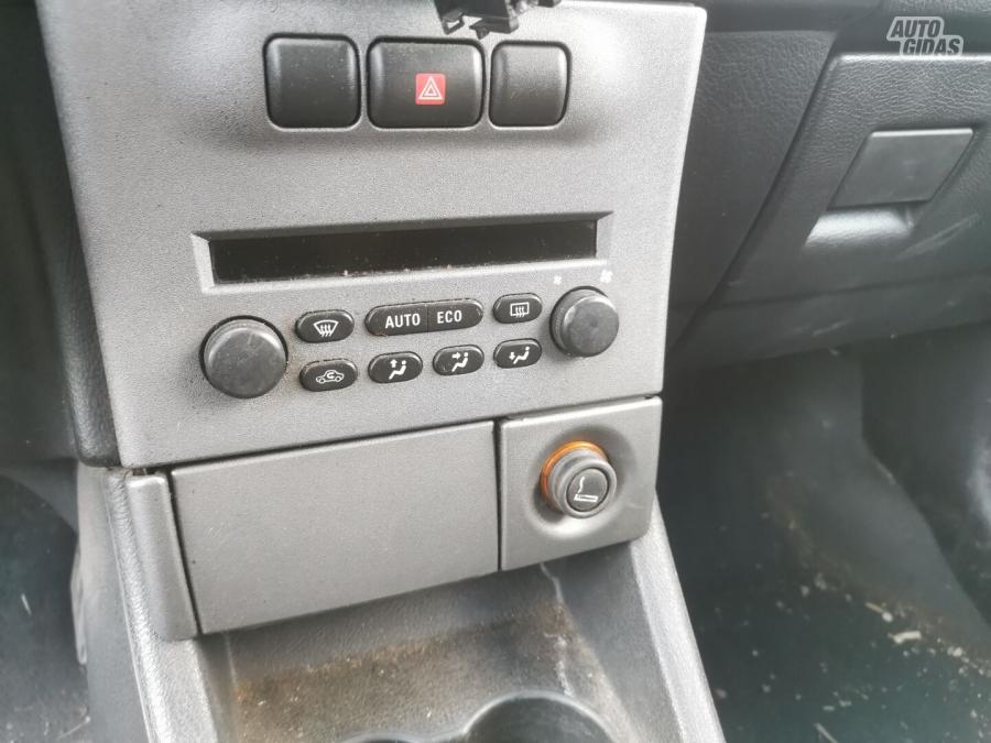 Opel Zafira 2003 in Ignalina, with an engine capacity of 1.90 L and mileage of 25 thousand km for 299 €, photo 16 on AUTOMOTO.COM.LV