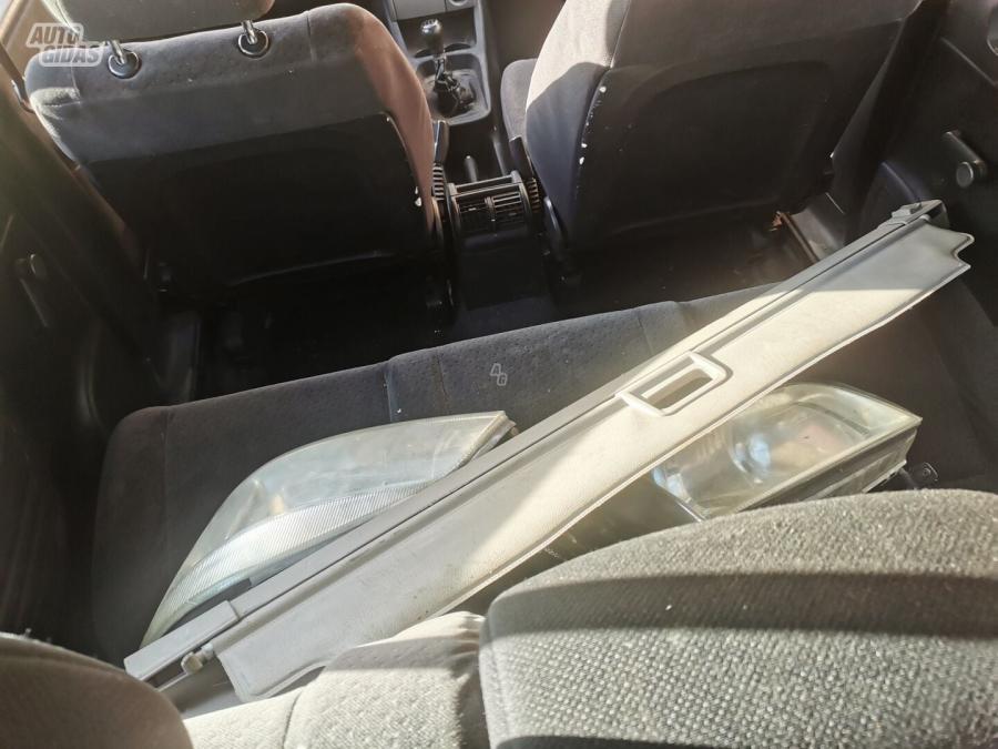 Opel Zafira 2003 in Ignalina, with an engine capacity of 1.90 L and mileage of 25 thousand km for 299 €, photo 21 on AUTOMOTO.COM.LV