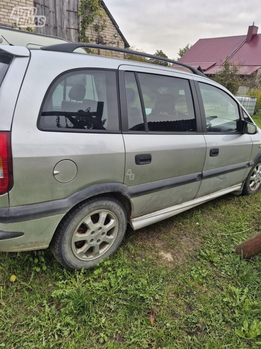 Opel Zafira 2003 in Panevezys, with an engine capacity of 2.00 L and mileage of 374 thousand km for 750 €, photo 1 on AUTOMOTO.COM.LV
