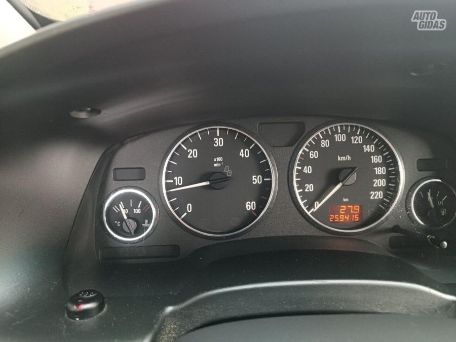 Opel Zafira 2003 in Utena, with an engine capacity of 2.20 L and mileage of 260 thousand km for 850 €, photo 9 on AUTOMOTO.COM.LV