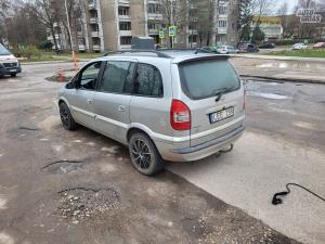Opel Zafira 2004 in Kaunas, with an engine capacity of 2.20 L and mileage of 280 thousand km for 299 €, photo 2 on AUTOMOTO.COM.LV