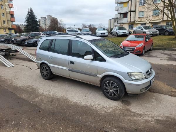 Opel Zafira 2004 in Kaunas, with an engine capacity of 2.00 L and mileage of 300 thousand km for 299 €, photo 2 on AUTOMOTO.COM.LV