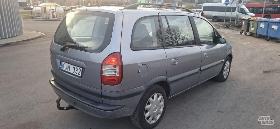 Opel Zafira 2004 in Vilnius, with an engine capacity of 2.20 L and mileage of 320 thousand km for 620 €, photo 3 on AUTOMOTO.COM.LV