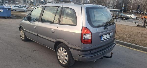 Opel Zafira 2004 in Vilnius, with an engine capacity of 2.20 L and mileage of 320 thousand km for 620 €, photo 4 on AUTOMOTO.COM.LV