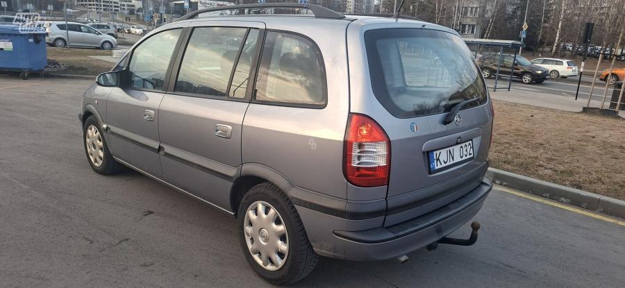 Opel Zafira 2004 in Vilnius, with an engine capacity of 2.20 L and mileage of 320 thousand km for 620 €, photo 4 on AUTOMOTO.COM.LV