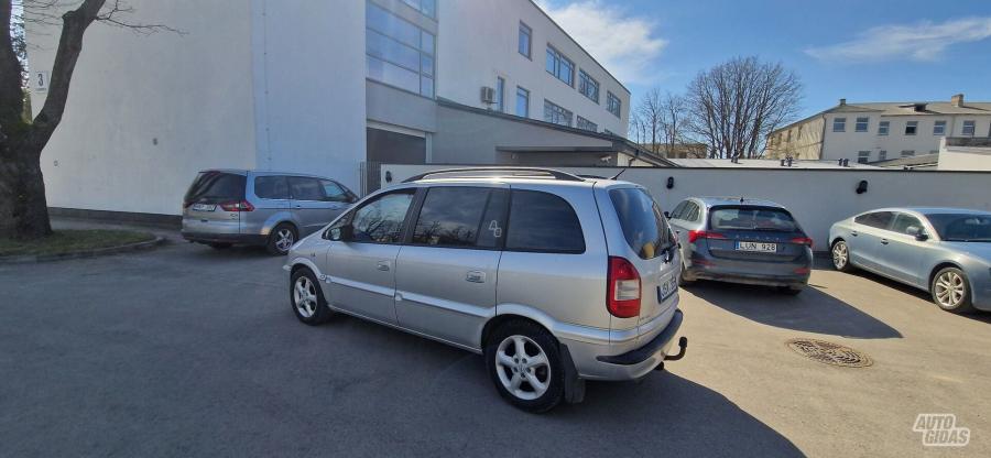 Opel Zafira 2004 in Mazeikiai, with an engine capacity of 2.20 L and mileage of 269 thousand km for 950 €, photo 10 on AUTOMOTO.COM.LV