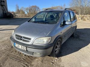 Opel Zafira 2004 in Birzai, with an engine capacity of 2.00 L and mileage of 319 thousand km for 820 €, photo  on AUTOMOTO.COM.LV