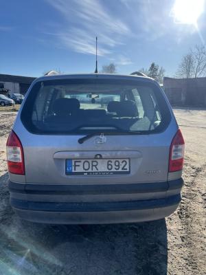 Opel Zafira 2004 in Birzai, with an engine capacity of 2.00 L and mileage of 319 thousand km for 820 €, photo 7 on AUTOMOTO.COM.LV