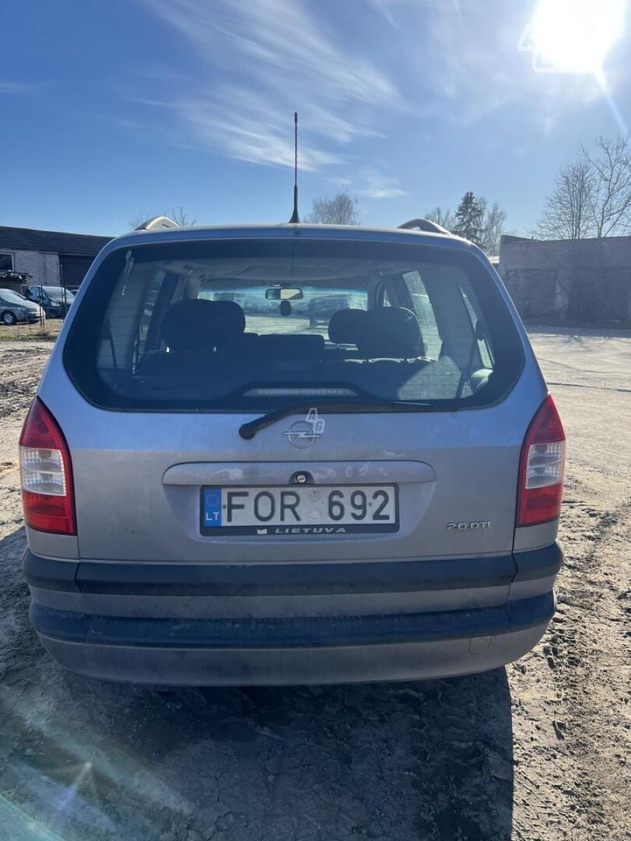 Opel Zafira 2004 in Birzai, with an engine capacity of 2.00 L and mileage of 319 thousand km for 820 €, photo 7 on AUTOMOTO.COM.LV