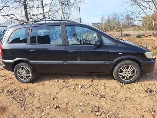 Opel Zafira 2004 Radviliškis, ar dzinēja tilpumu 2.00 L un nobraukumu 310 tūkst. km par 1100 €, foto 2 vietnē AUTOMOTO.COM.LV