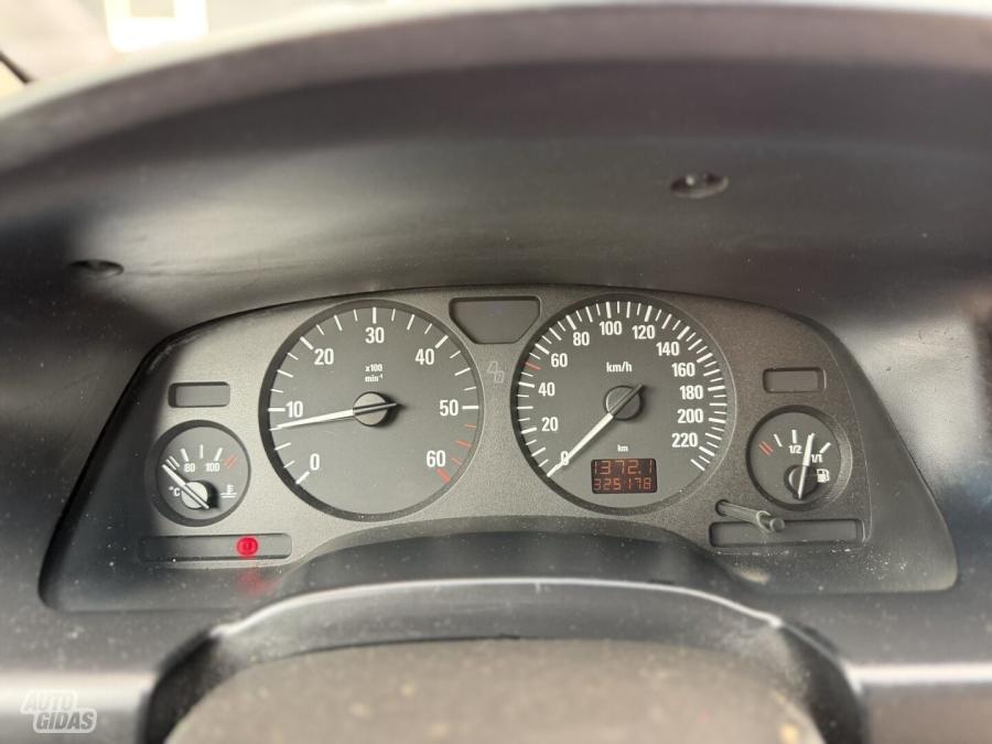 Opel Zafira 2004 Utena, ar dzinēja tilpumu 2.20 L un nobraukumu 325 tūkst. km par 1050 €, foto 8 vietnē AUTOMOTO.COM.LV