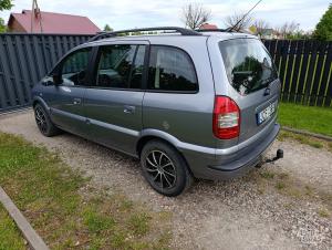 Opel Zafira 2004 in Marijampole, with an engine capacity of 2.20 L and mileage of 203 thousand km for 1050 €, photo 7 on AUTOMOTO.COM.LV