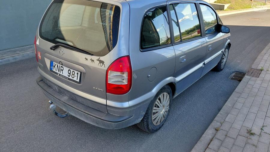 Opel Zafira 2004 in Mazeikiai, with an engine capacity of 2.20 L and mileage of 329 thousand km for 470 €, photo 8 on AUTOMOTO.COM.LV