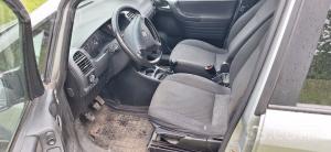 Opel Zafira 2004 Rīga, ar dzinēja tilpumu 1.80 L un nobraukumu 355 tūkst. km par 980 €, foto 7 vietnē AUTOMOTO.COM.LV
