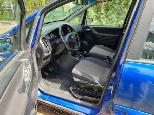 Opel Zafira 2004 in Kaunas, with an engine capacity of 2.20 L and mileage of 285 thousand km for 950 €, photo 6 on AUTOMOTO.COM.LV