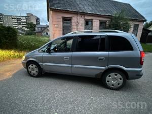 Opel Zafira 2004 in Daugavpils, with an engine capacity of 2.20 L and mileage of 283 thousand km for 500 €, photo 3 on AUTOMOTO.COM.LV