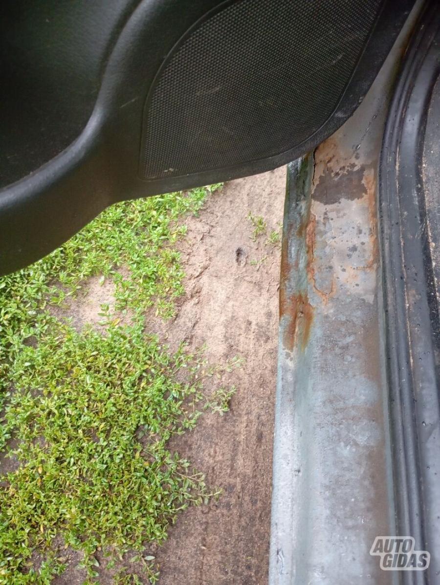 Opel Zafira 2004 Kazlų Rūda, ar dzinēja tilpumu 2.00 L un nobraukumu 376 tūkst. km par 600 €, foto 8 vietnē AUTOMOTO.COM.LV