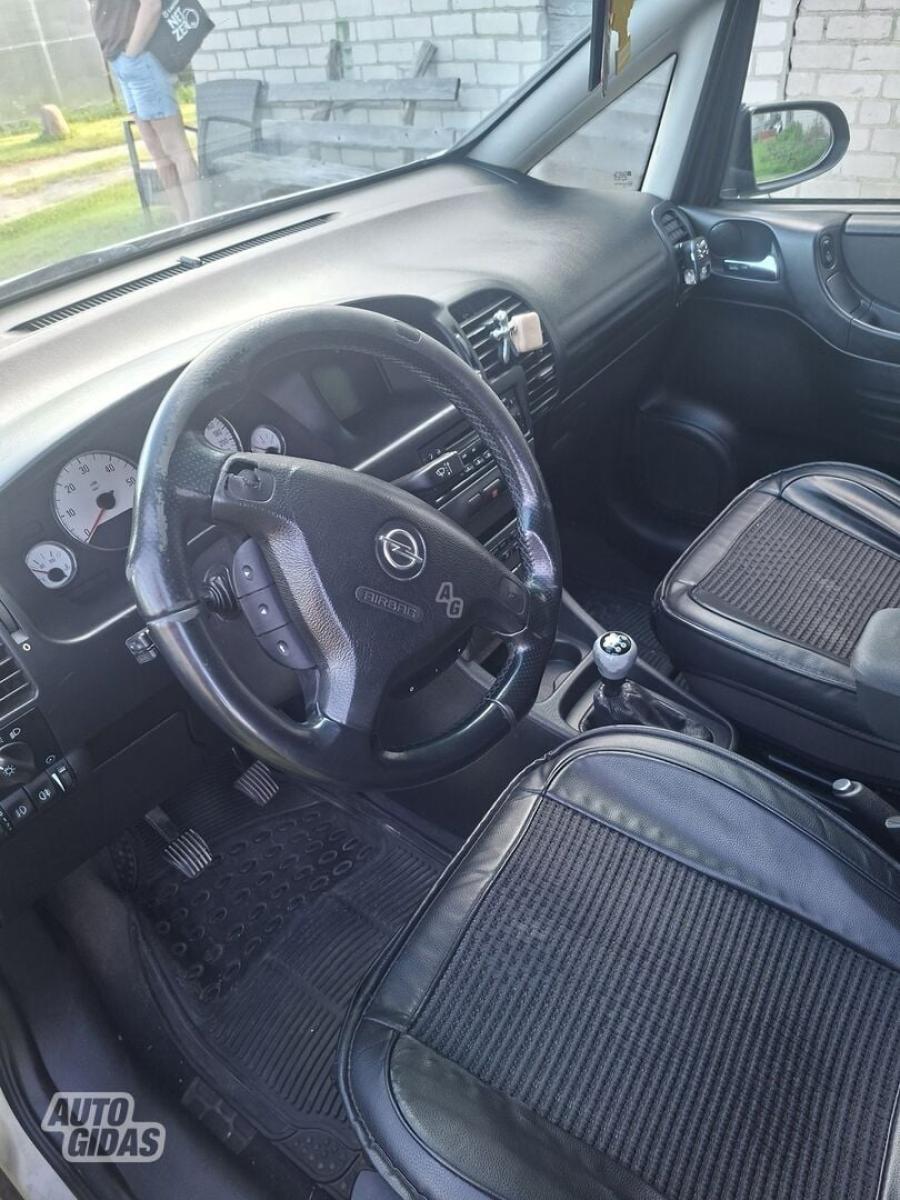Opel Zafira 2004 Gargždai, ar dzinēja tilpumu 2.20 L un nobraukumu 281 tūkst. km par 1100 €, foto 3 vietnē AUTOMOTO.COM.LV