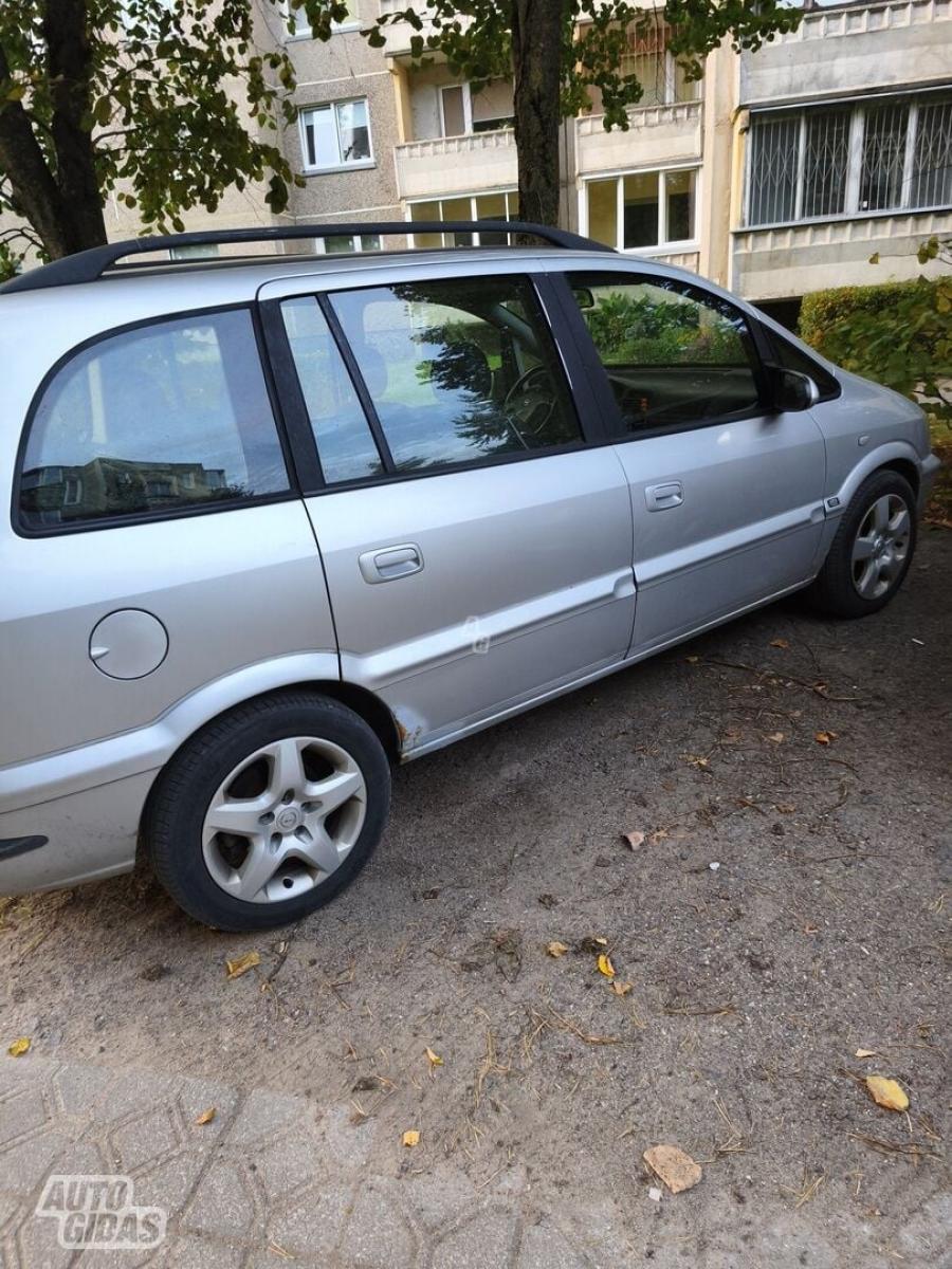 Opel Zafira 2004 Kauņa, ar dzinēja tilpumu 2.00 L un nobraukumu 331 tūkst. km par 1100 €, foto 3 vietnē AUTOMOTO.COM.LV
