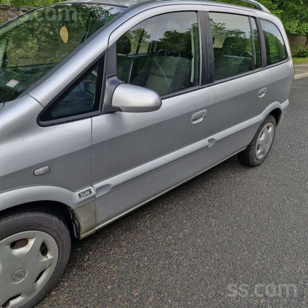 Opel Zafira 2005 Rīga, ar dzinēja tilpumu 2.00 L un nobraukumu 330 tūkst. km par 2500 €, foto 2 vietnē AUTOMOTO.COM.LV