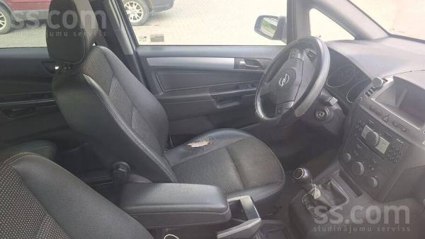 Opel Zafira 2005 Rīga, ar dzinēja tilpumu 1.90 L un nobraukumu 250 tūkst. km par 7550 €, foto 5 vietnē AUTOMOTO.COM.LV