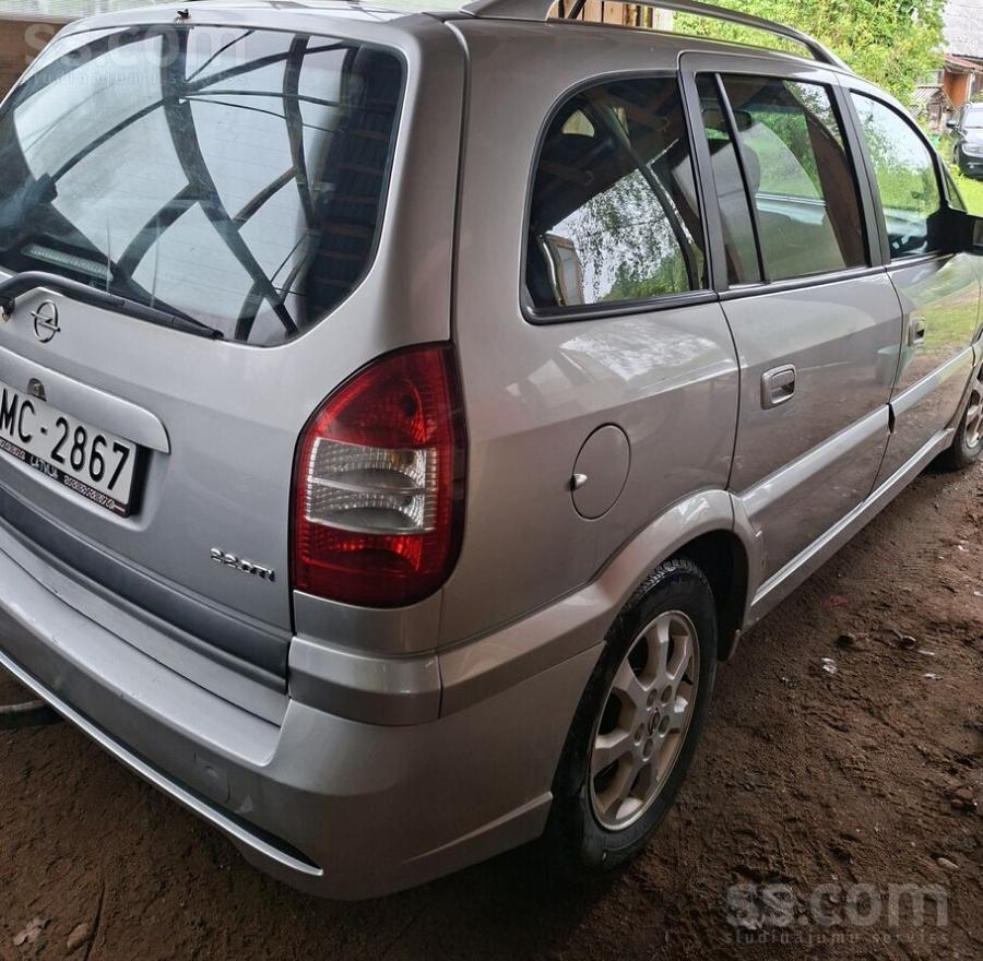 Opel Zafira 2005 Cēsis, ar dzinēja tilpumu 2.20 L un nobraukumu 301 tūkst. km par 950 €, foto 2 vietnē AUTOMOTO.COM.LV