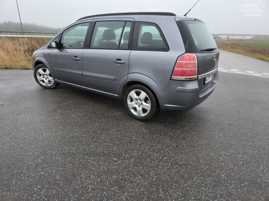 Opel Zafira 2005 Radviliškis, ar dzinēja tilpumu 1.60 L un nobraukumu 240 tūkst. km par 1150 €, foto 1 vietnē AUTOMOTO.COM.LV
