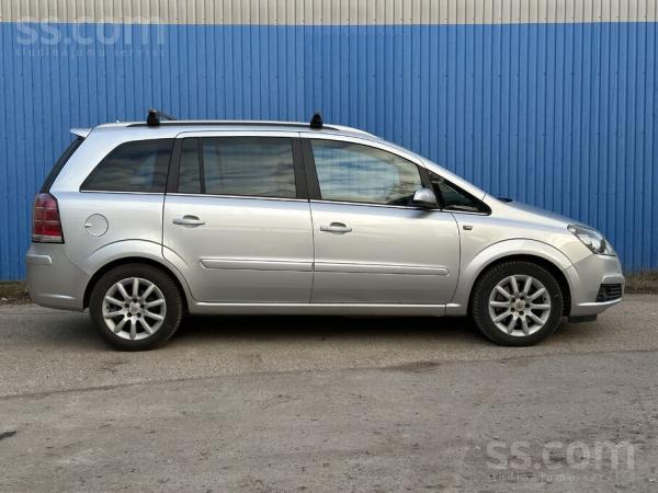 Opel Zafira 2005 in Riga, with an engine capacity of 1.90 L and mileage of 308 thousand km for 1690 €, photo 4 on AUTOMOTO.COM.LV