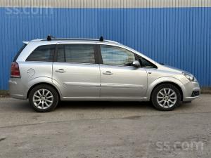 Opel Zafira 2005 in Riga, with an engine capacity of 1.90 L and mileage of 308 thousand km for 1690 €, photo 4 on AUTOMOTO.COM.LV