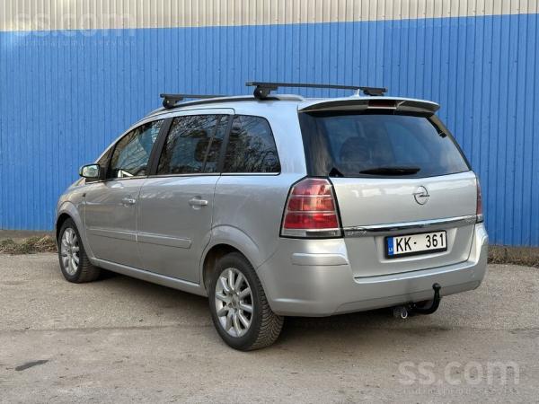 Opel Zafira 2005 in Riga, with an engine capacity of 1.90 L and mileage of 308 thousand km for 1690 €, photo 7 on AUTOMOTO.COM.LV
