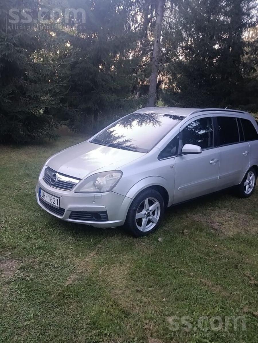 Opel Zafira 2005 Rēzekne, ar dzinēja tilpumu 1.90 L un nobraukumu 344 tūkst. km par 900 €, foto 2 vietnē AUTOMOTO.COM.LV