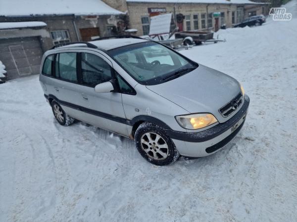 Opel Zafira 2005 in Anyksciai, with an engine capacity of 2.00 L and mileage of 325 thousand km for 599 €, photo 4 on AUTOMOTO.COM.LV