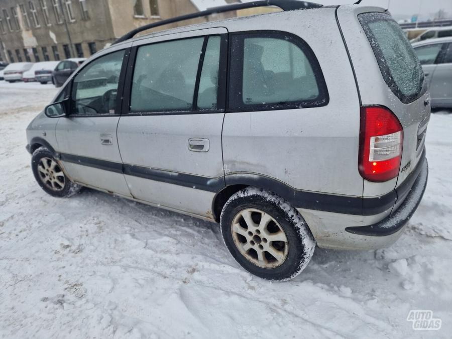 Opel Zafira 2005 in Anyksciai, with an engine capacity of 2.00 L and mileage of 325 thousand km for 599 €, photo 5 on AUTOMOTO.COM.LV