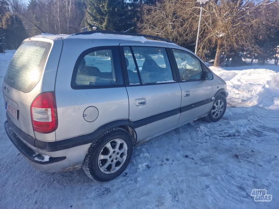 Opel Zafira 2005 in Anyksciai, with an engine capacity of 2.00 L and mileage of 315 thousand km for 550 €, photo 4 on AUTOMOTO.COM.LV